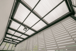 How heavy can a polycarbonate roof carry? - Polylite